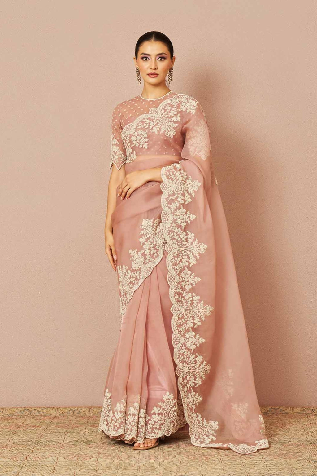 HELEN – Studio East6