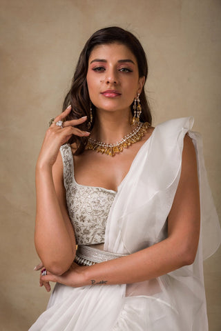 Asma Sari – Studio East6