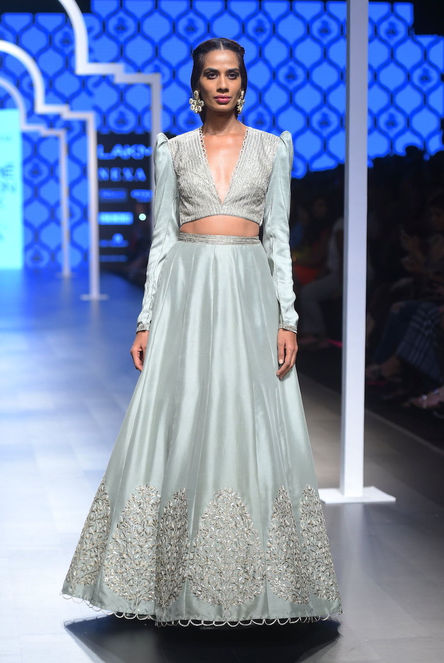 The Naureen – Studio East6